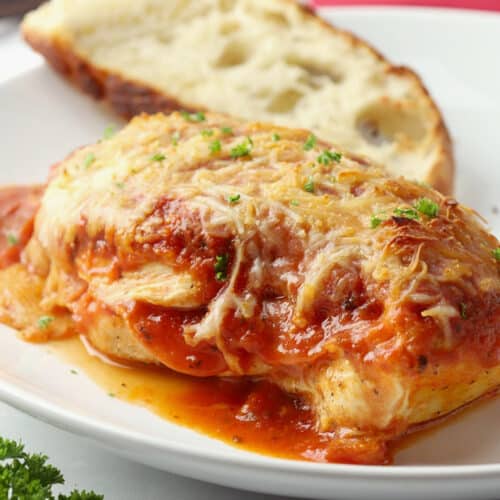 Pesto Mozzarella Chicken - The Toasty Kitchen