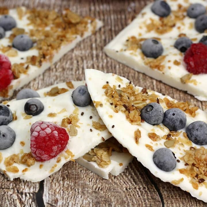 Frozen Yogurt Breakfast Bark - The Toasty Kitchen