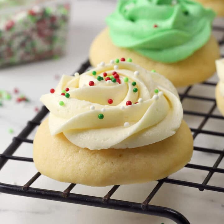 Soft Sugar Cookies - The Toasty Kitchen