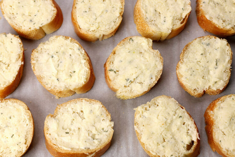 Freezer Garlic Bread - The Toasty Kitchen