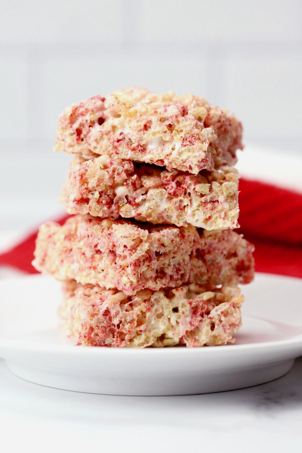Strawberry Rice Krispies Treats - The Toasty Kitchen