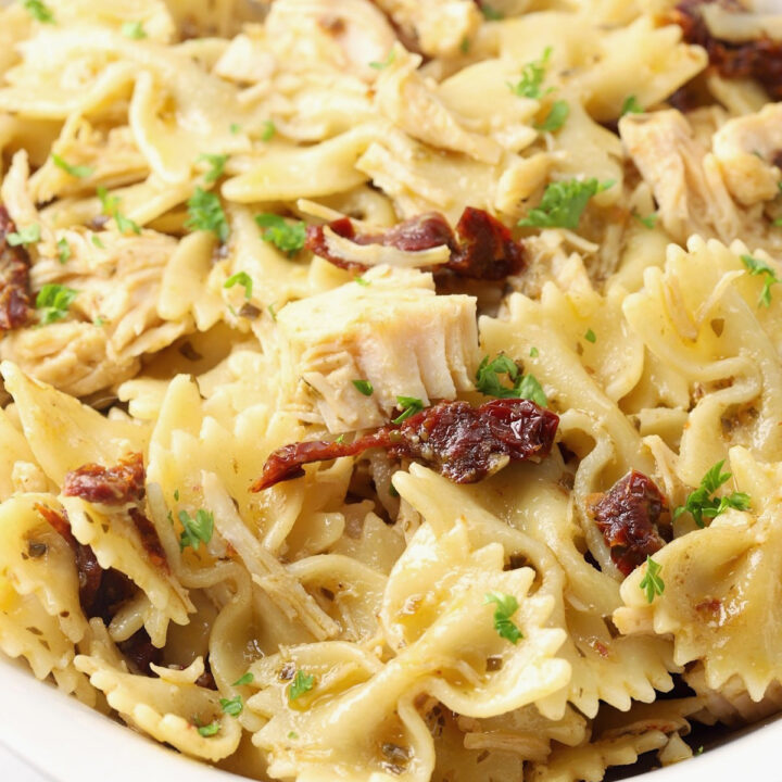 Pesto Chicken Pasta - The Toasty Kitchen