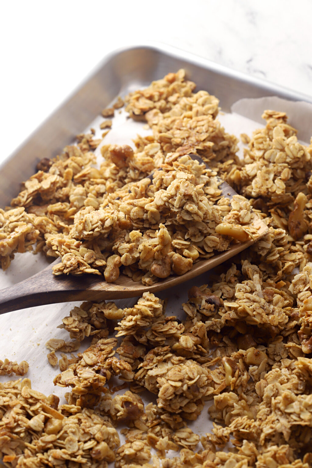 21 Easy Homemade Granola Recipes - The Toasty Kitchen
