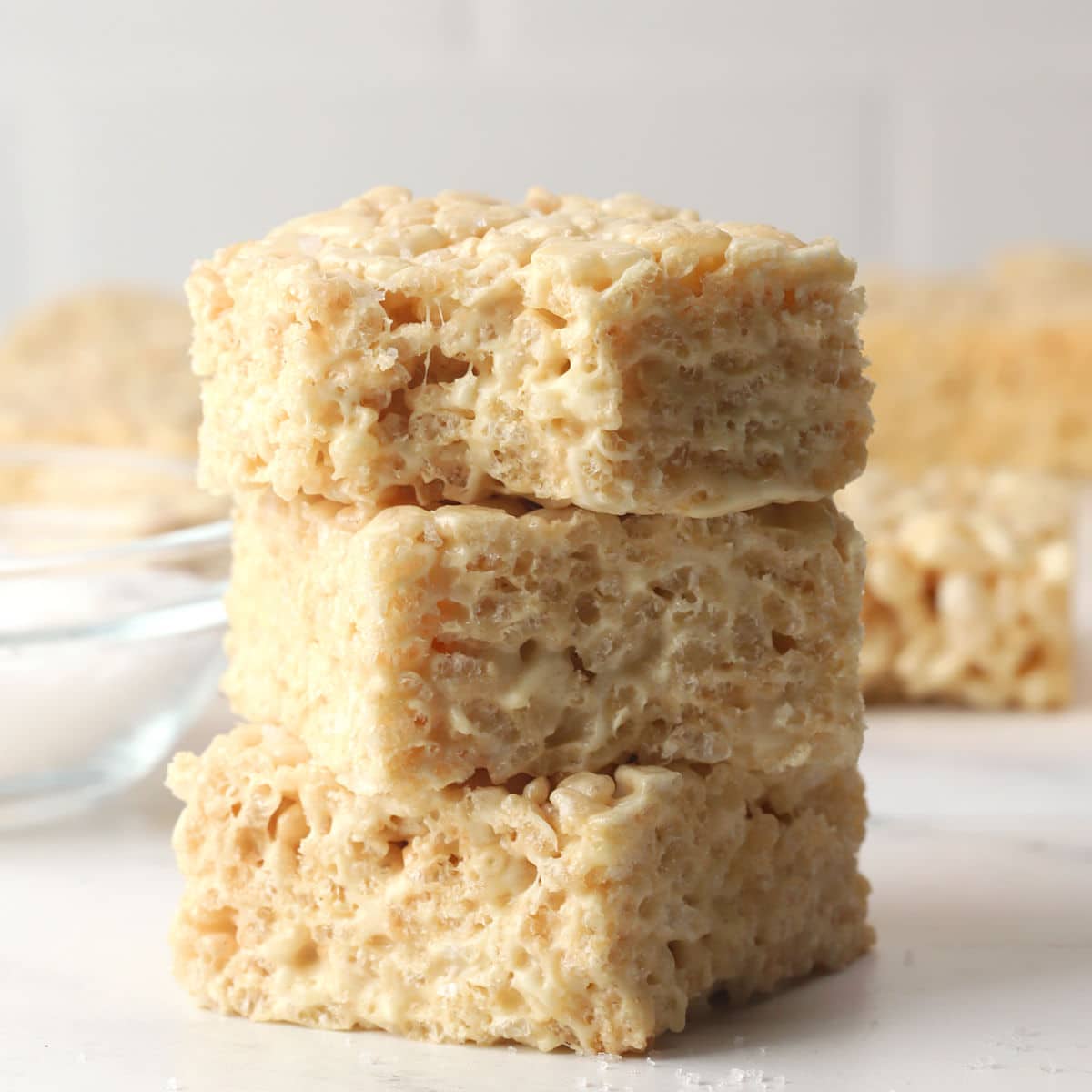 Salted Caramel Rice Krispies Treats - The Toasty Kitchen
