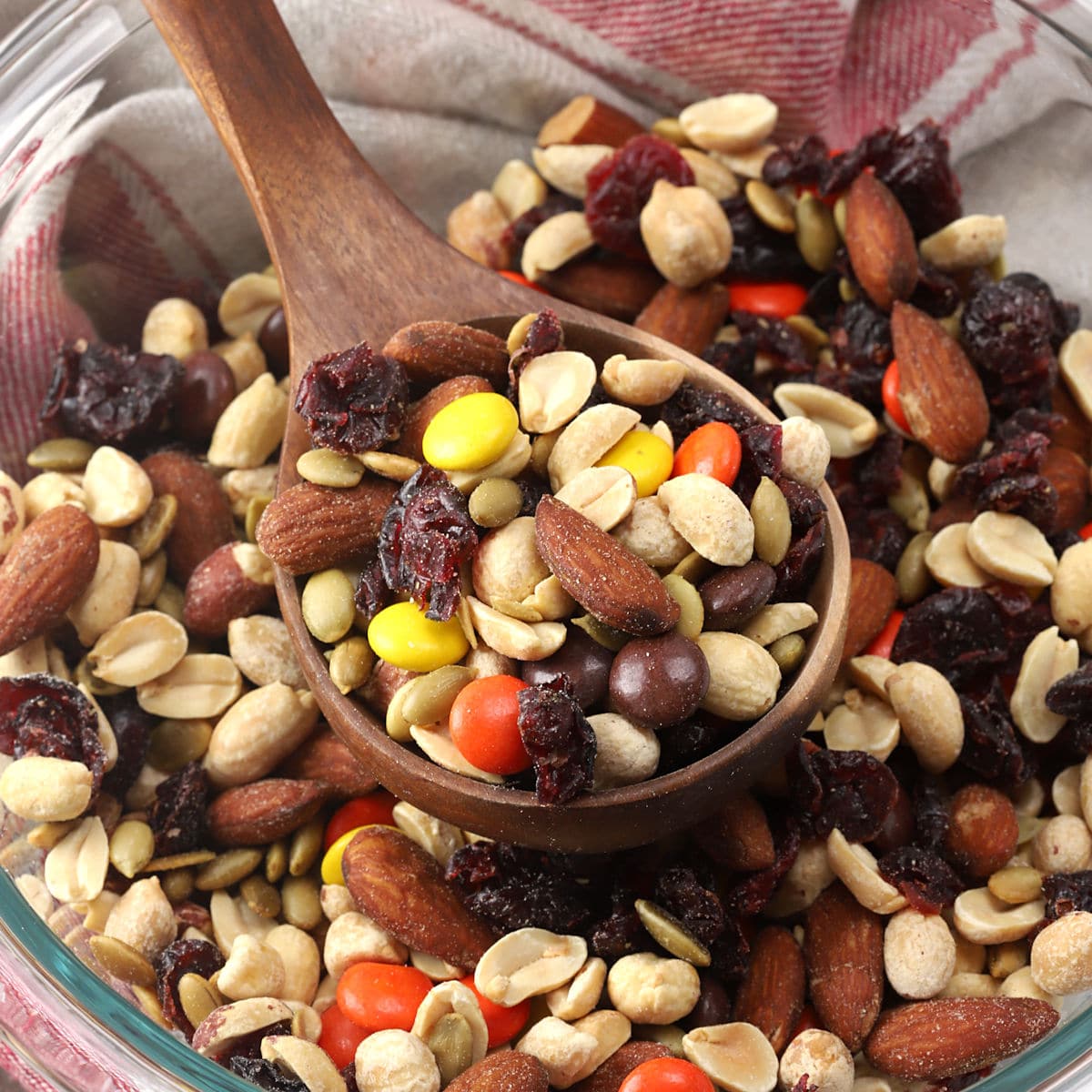 Fall Trail Mix - The Toasty Kitchen