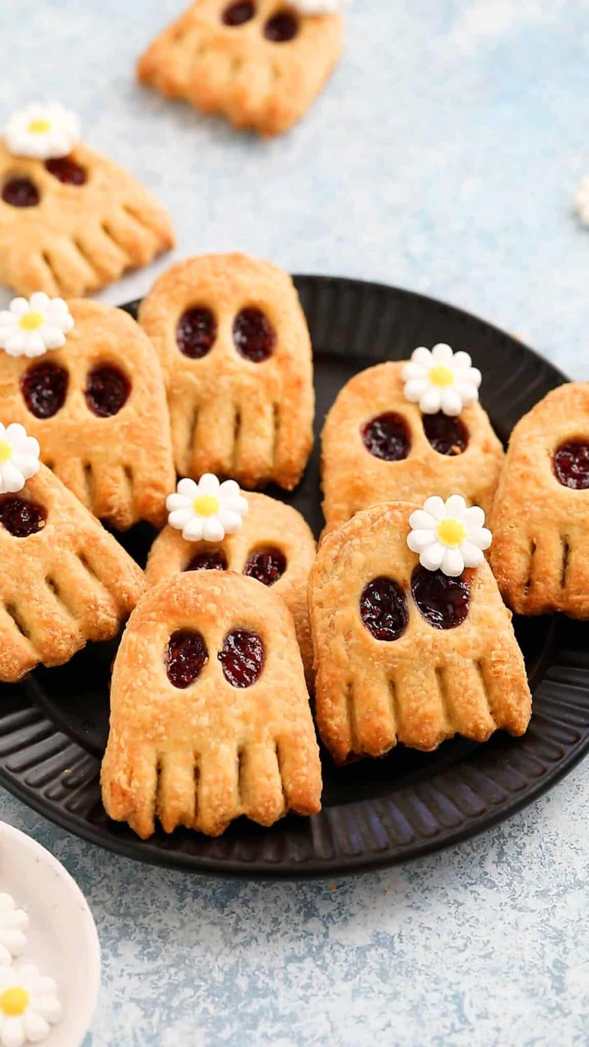 20 Cute Halloween Desserts - The Toasty Kitchen