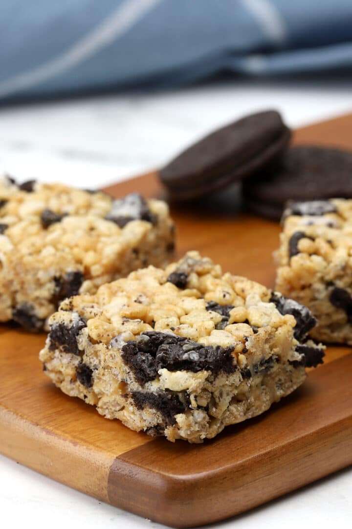 Peanut Butter Oreo Rice Krispies Treats - The Toasty Kitchen