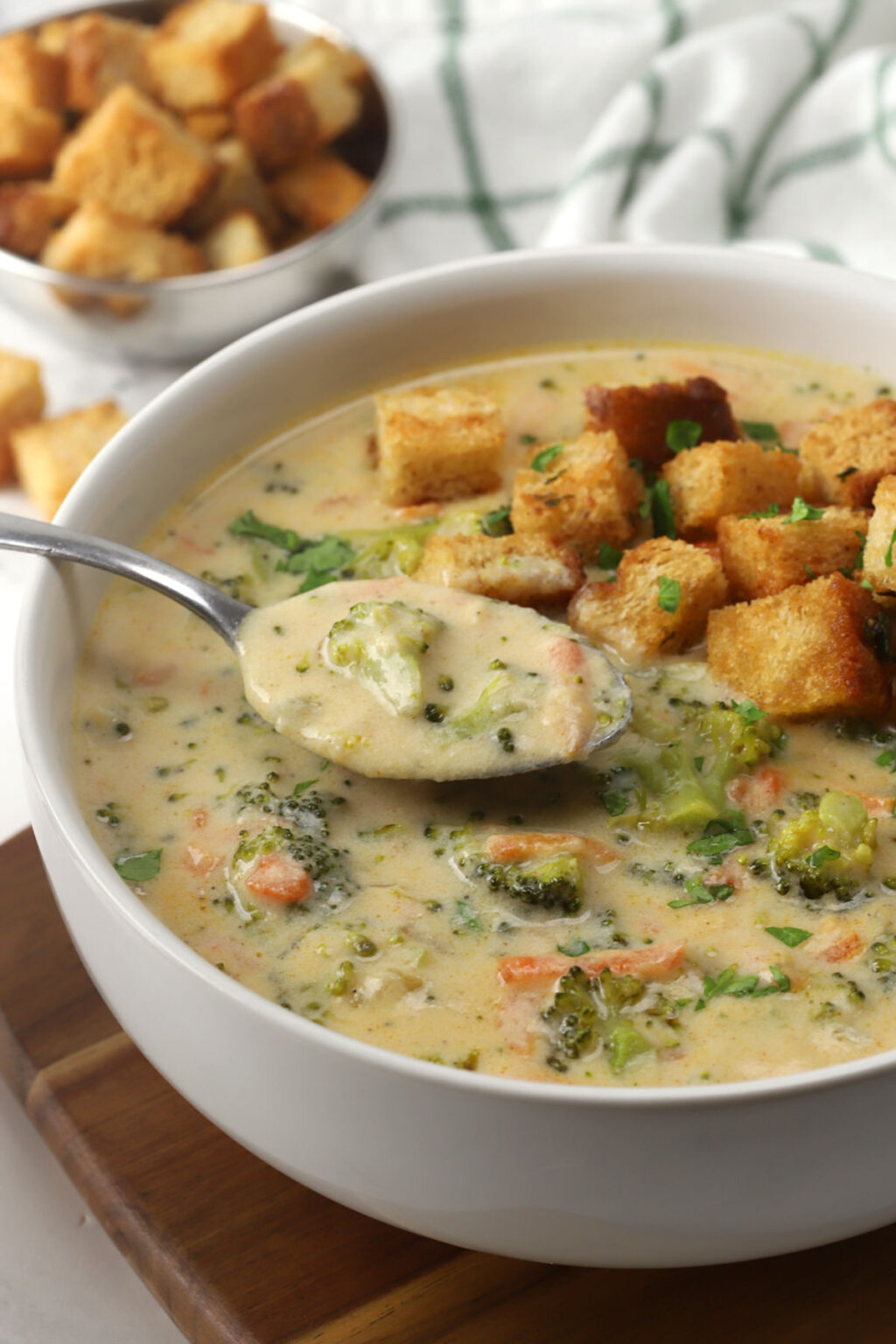 Smoked Gouda Broccoli Soup - The Toasty Kitchen Smoked Gouda Broccoli Soup - The Toasty Kitchen